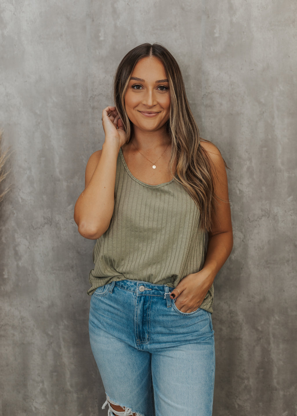 Flora Tank - Olive – Dolly Boutique